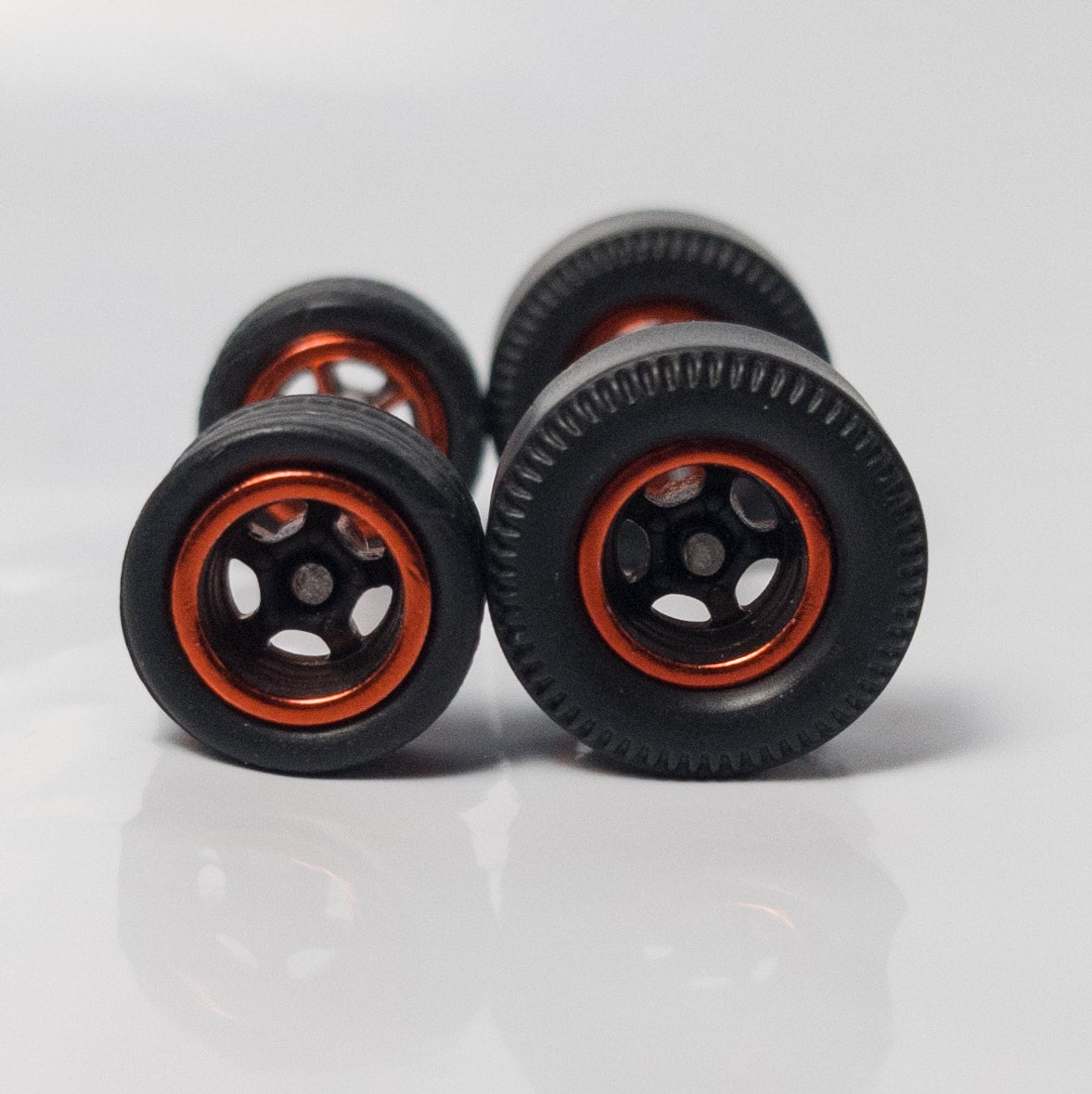 Hot Wheels Muscle Car Long Axle - Black and Red 5 spoke Blackwall Tire ...