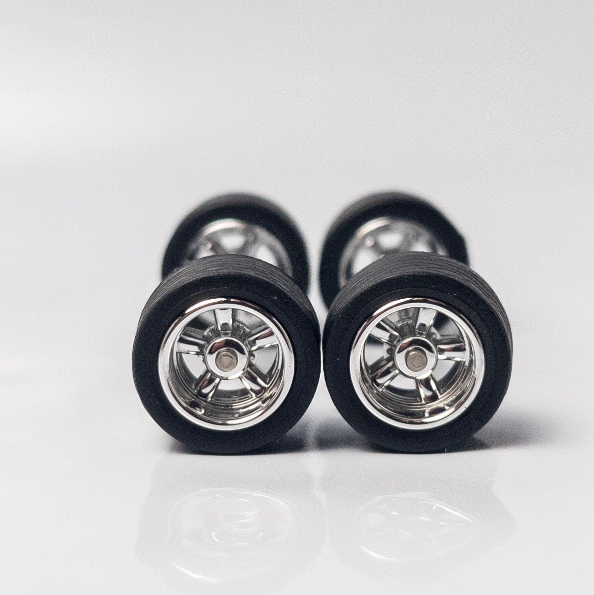 Hot Wheels 10mm/10mm Chrome rims 5 spoke Mags rubber tire set ...